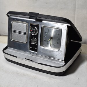Vintage Collectible Table Desk Made in Japan Clock Radio-japan No 103 ...
