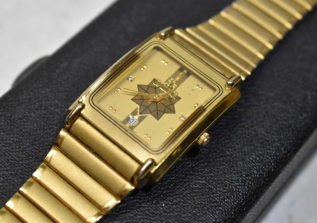Vintage Swistar Swiss Quartz No.9570m Watch-22k Gold Wristwatch 2001/08 ...