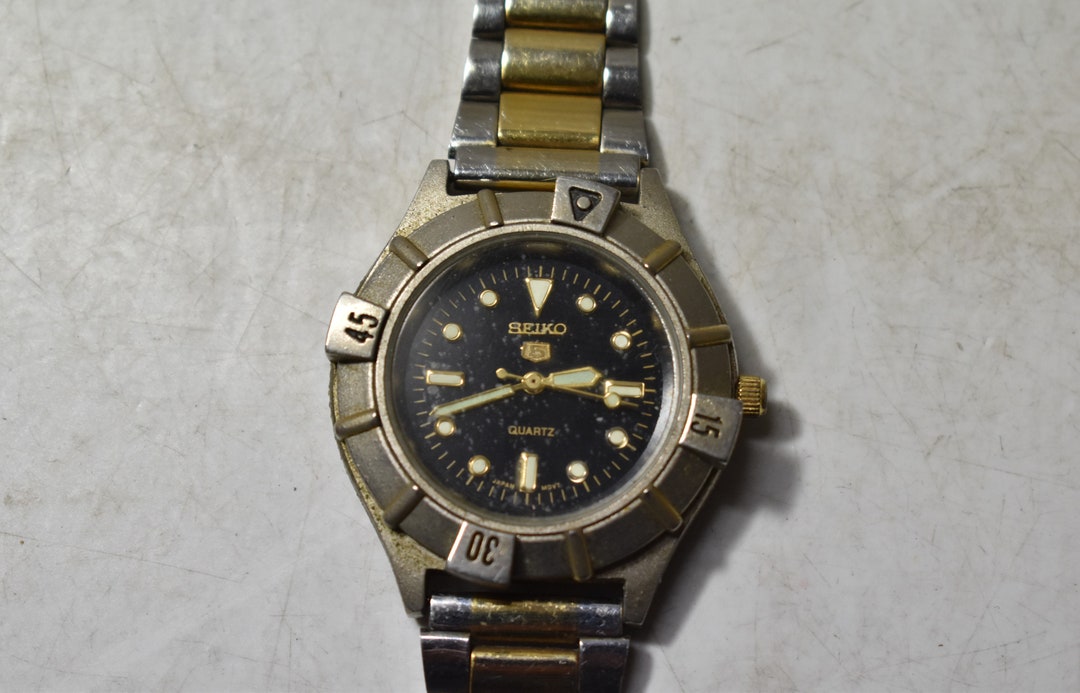 Vintage Seiko 5 Quartz Watch Japan Movt-8456 2099 Wristwatch Seiko ...