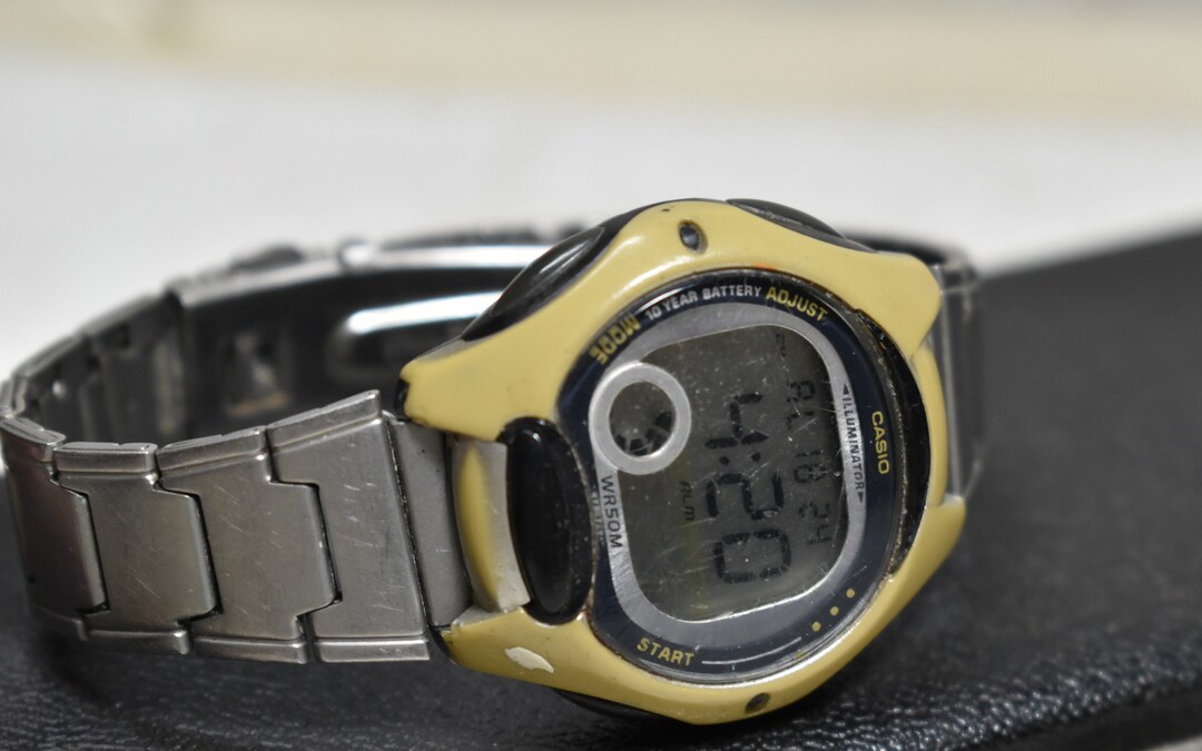 Vintage Casio Illuminator Watch WR50M Collectible Lw-200-(working) - Etsy