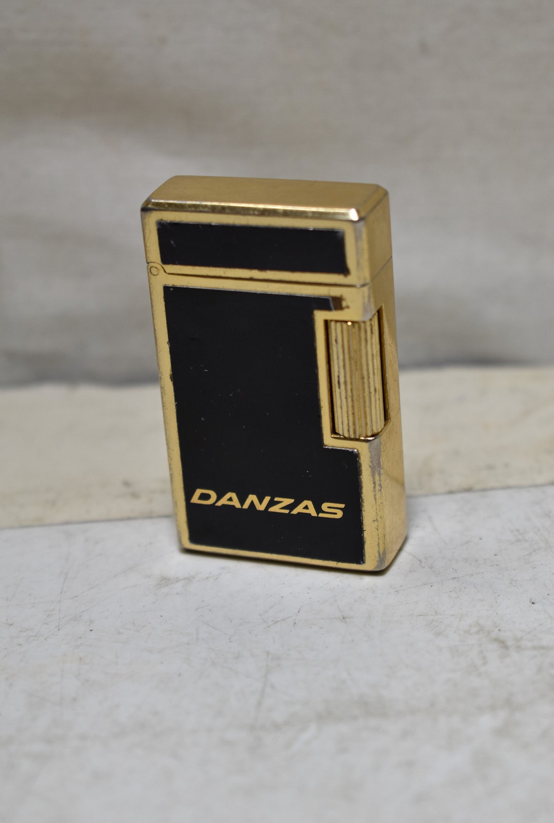 Vintage Collectible Danzas Lighter Tobacco-noble Gas Hiles Lighter ...