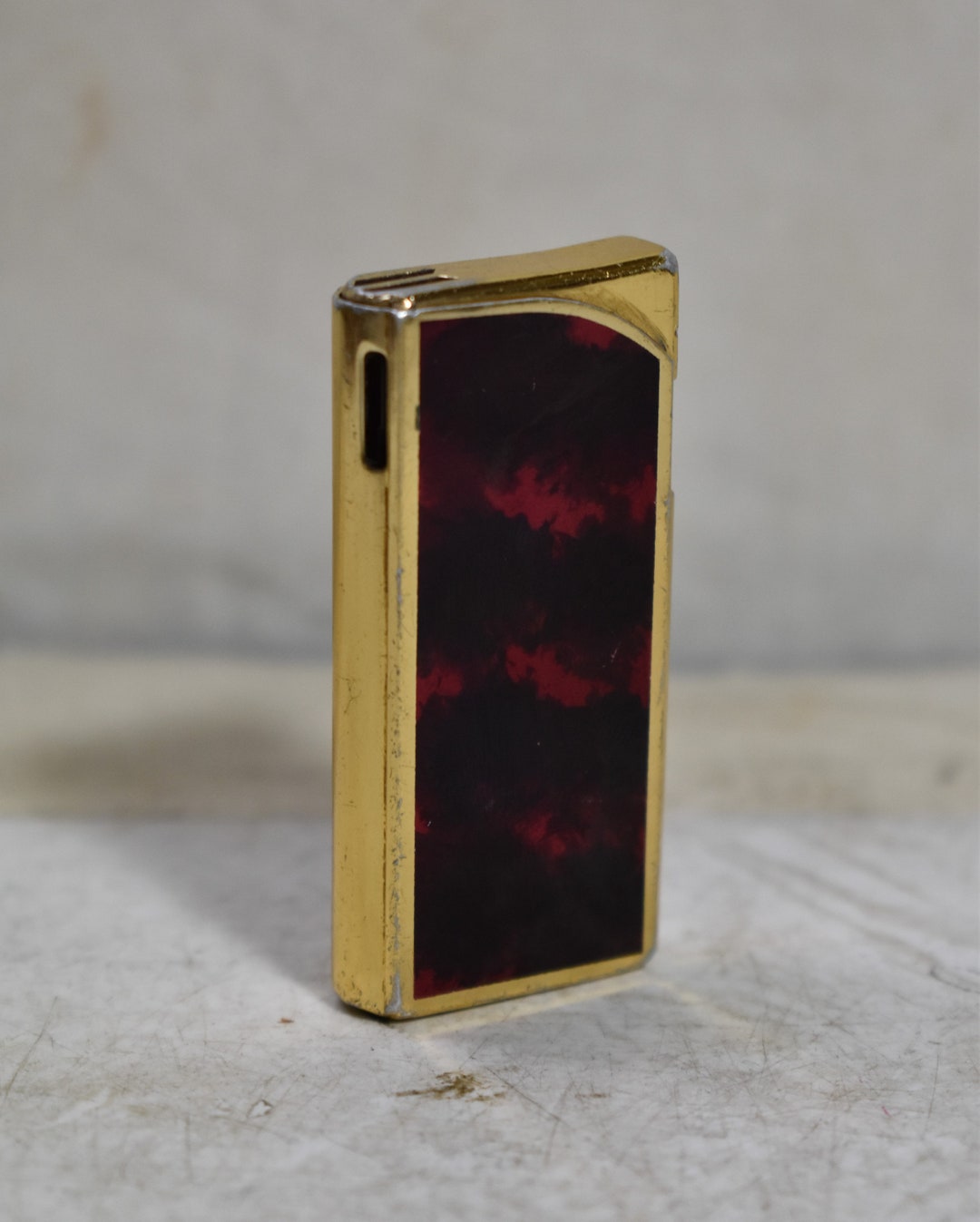 Vintage Collectible Tobacco Cigarette Win 9000 Lighter-beautiful Colors ...