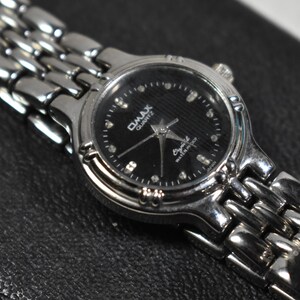 Vintage Collectible Beautiful Design Women/ladies Watch Omax Quartz ...