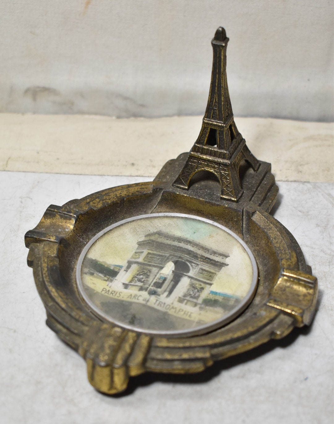Vintage Collectible Tobacco Cigarette Ashtray W/eiffel Tower-frame ...