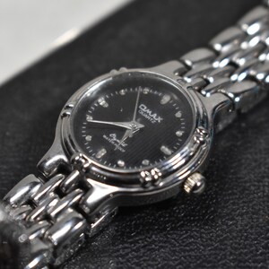 Vintage Collectible Beautiful Design Women/ladies Watch Omax Quartz ...
