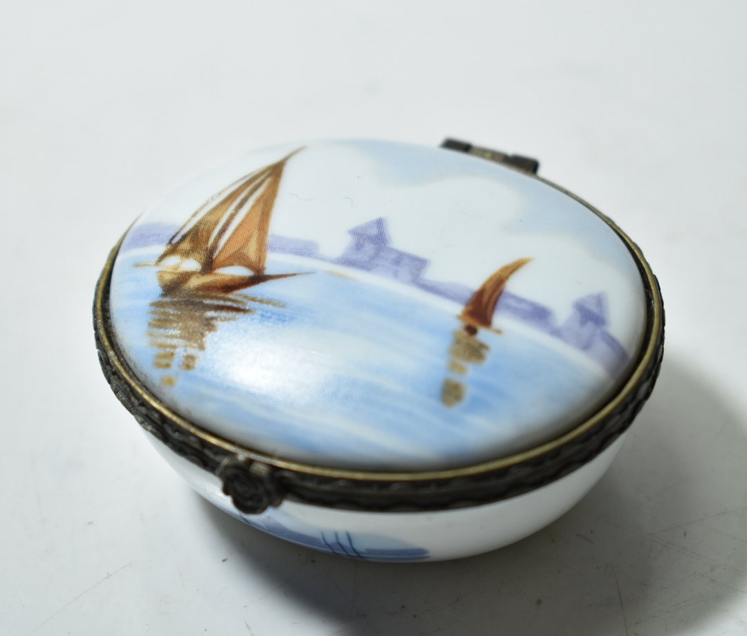 Vintage Collectible Trinket Box Fine Porcelain With Beautiful Design - Etsy
