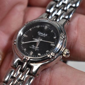 Vintage Collectible Beautiful Design Women/ladies Watch Omax Quartz ...