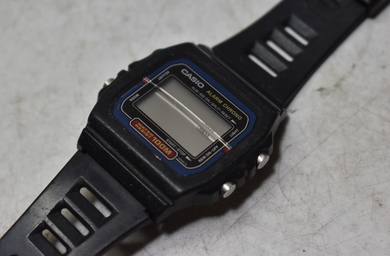 Vintage Casio Watch Alarm Chrono Water Resist 100M W-721 Japan - Etsy
