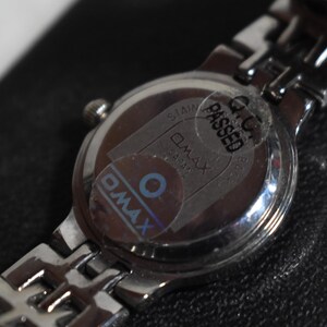 Vintage Collectible Beautiful Design Women/ladies Watch Omax Quartz ...
