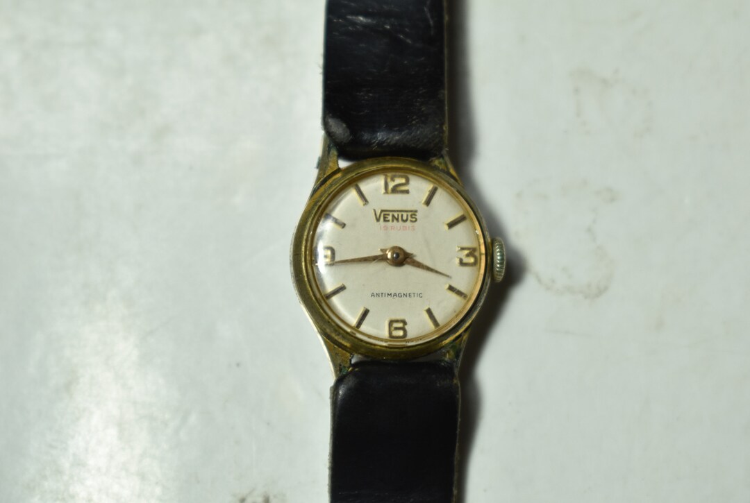 Vintage Collectible Venus Ladies Watch- Venus 19 Rubis Antimagnetic ...