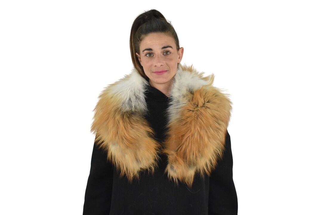 Amazing Fox Fur Collar Canadian Fox Colour. Fashion Fur Collar. Luxury ...