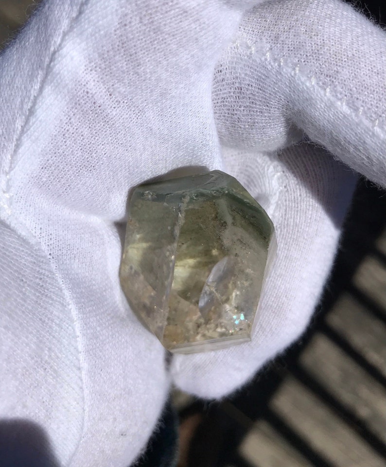Top Class Chlorite Quartz Crystal, Raw Chlorite Phantom Quartz Crystal ...