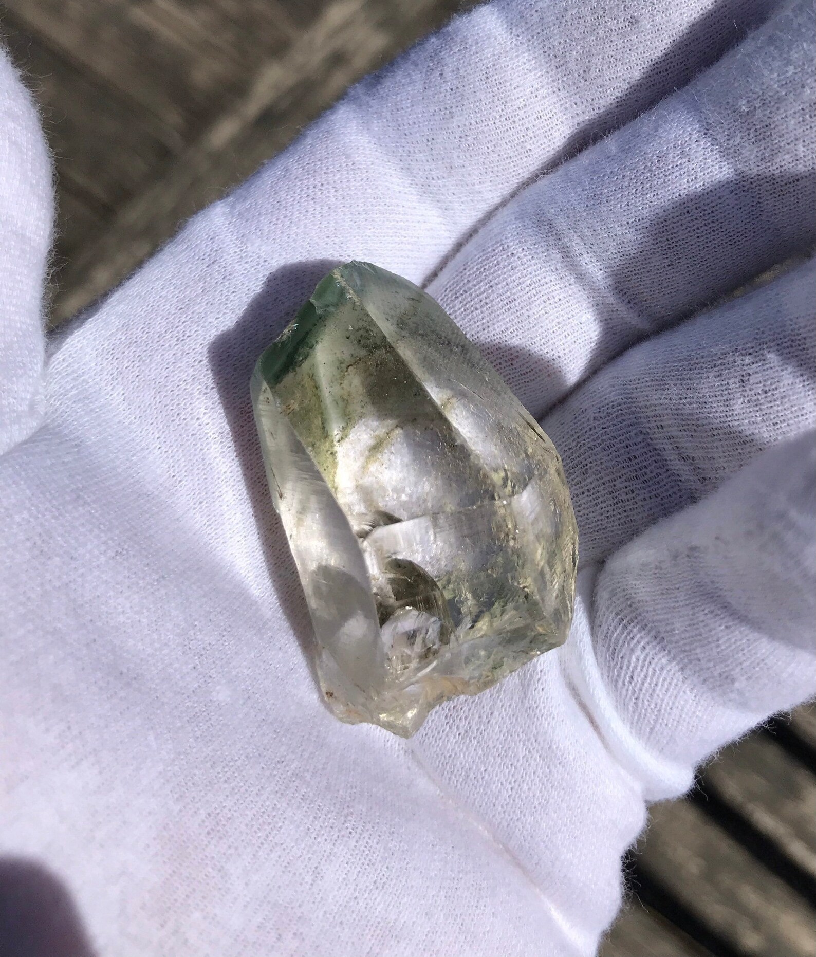 Top Class Chlorite Quartz Crystal, Raw Chlorite Phantom Quartz Crystal ...