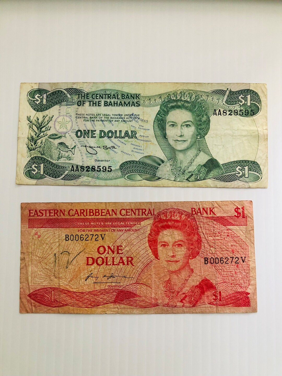 Caribbean Lot of 2 Banknotes 1980s: Bahamas East Caribbean - Etsy