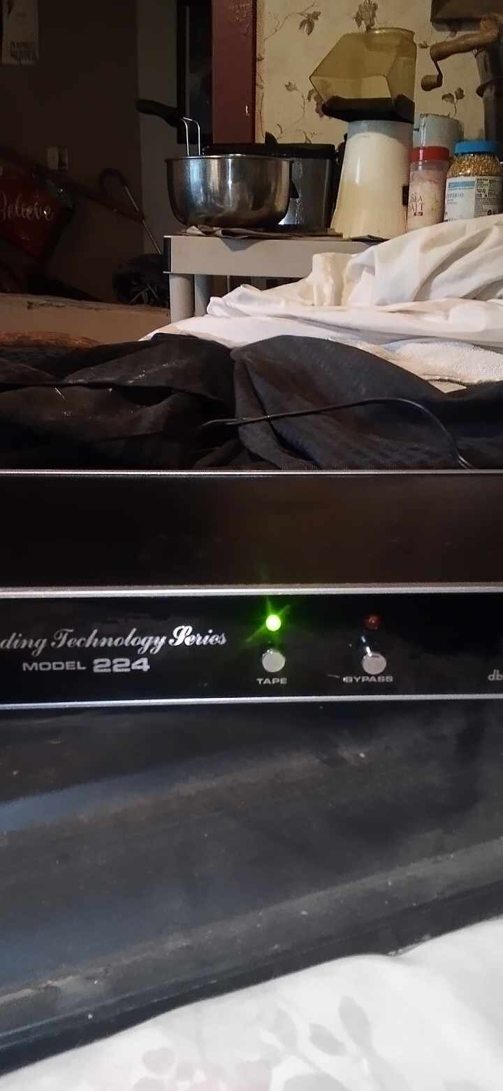 Dbx Recording Technology Series Model 224, Type II Tape Noise Reduction ...