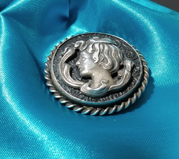 Sterling Antique Horse Bridle Rosette Cameo Pin ~ Equ… - Gem