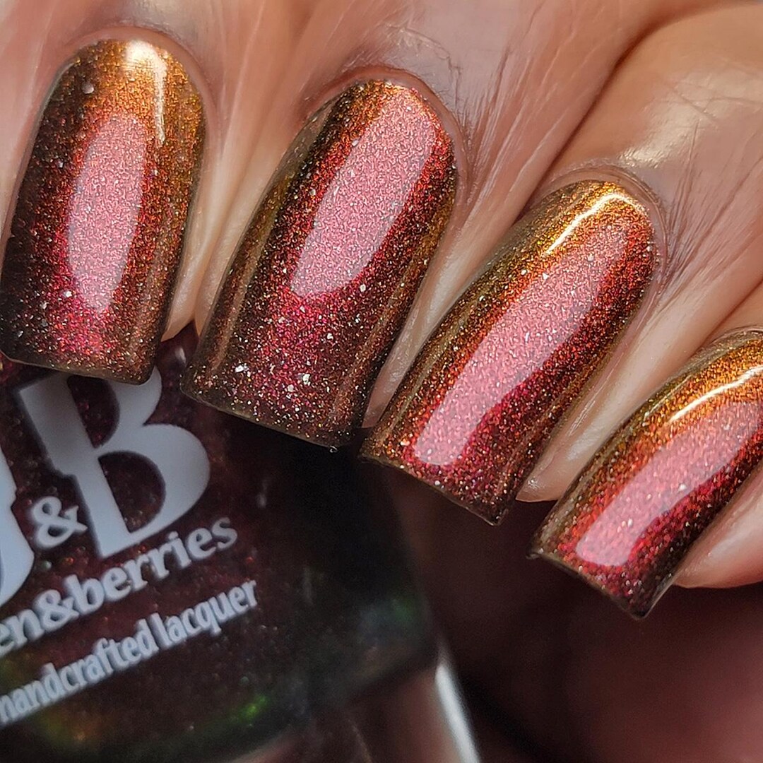 Prime Ribbing Brown Leather Nail Polish W/ Intense Pink-gold-green ...