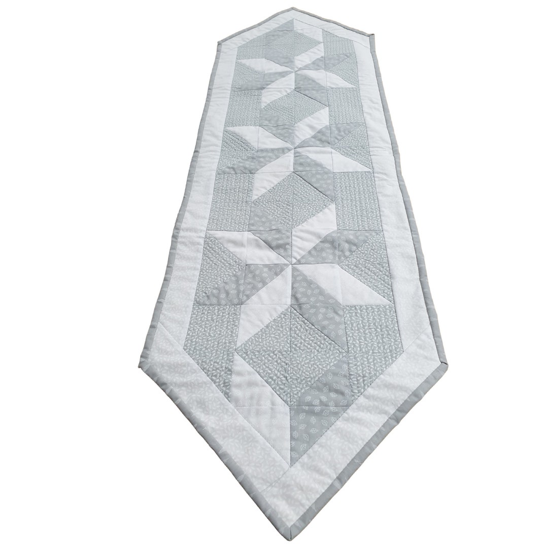 Downloadable PDF Pattern -8 Pointed Star Table Runner, Quilted Table Runner Pdf Pattern, Table ...