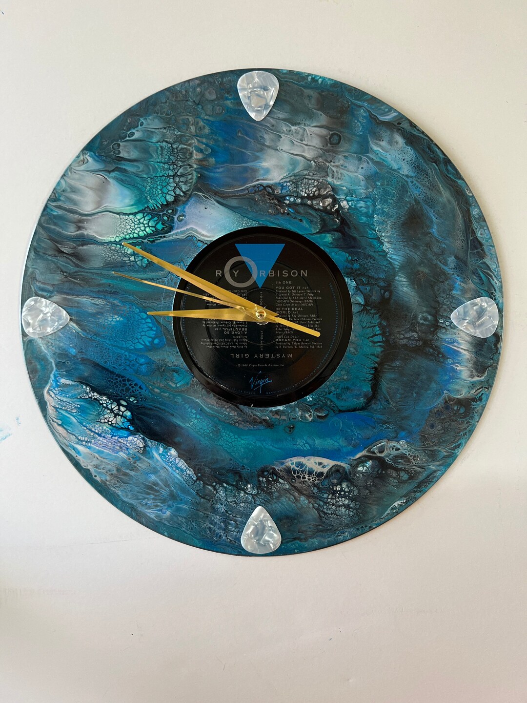 Roy Orbison - Hand Painted Record Album Clock - Wall Art - Room Decor ...