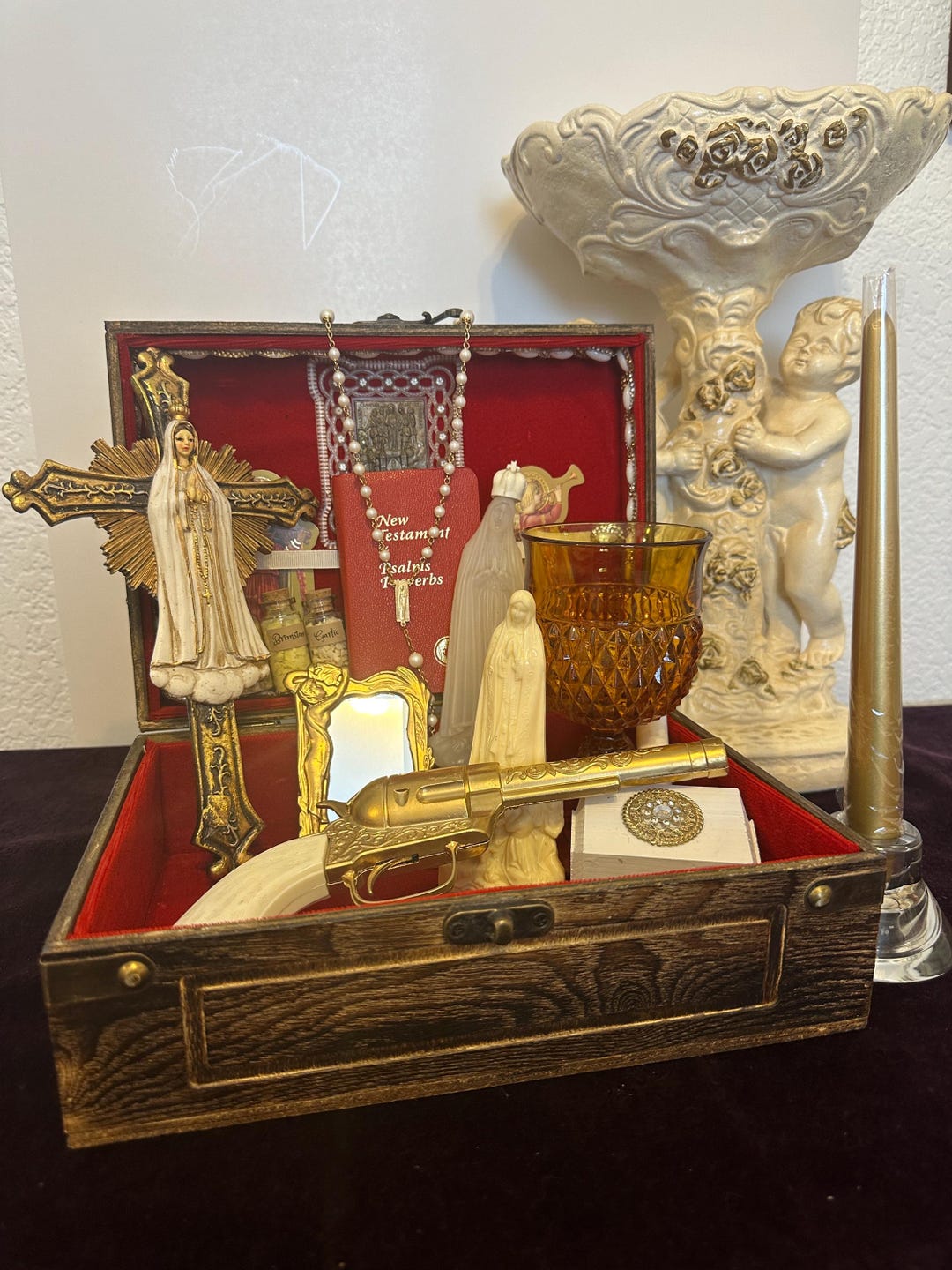 Vampire Slayer Kit, Treasure Box, Dracula Memorabilia, Crucifix, Rosary ...