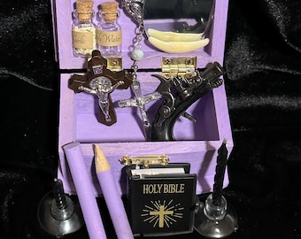 Vampire Slayer Kit, Shadow Box, Dracula Memorabilia, Crucifix, Rosary ...