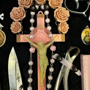 Vampire Slayer Kit, Shadow Box, Dracula Memorabilia, Crucifix, Rosary ...