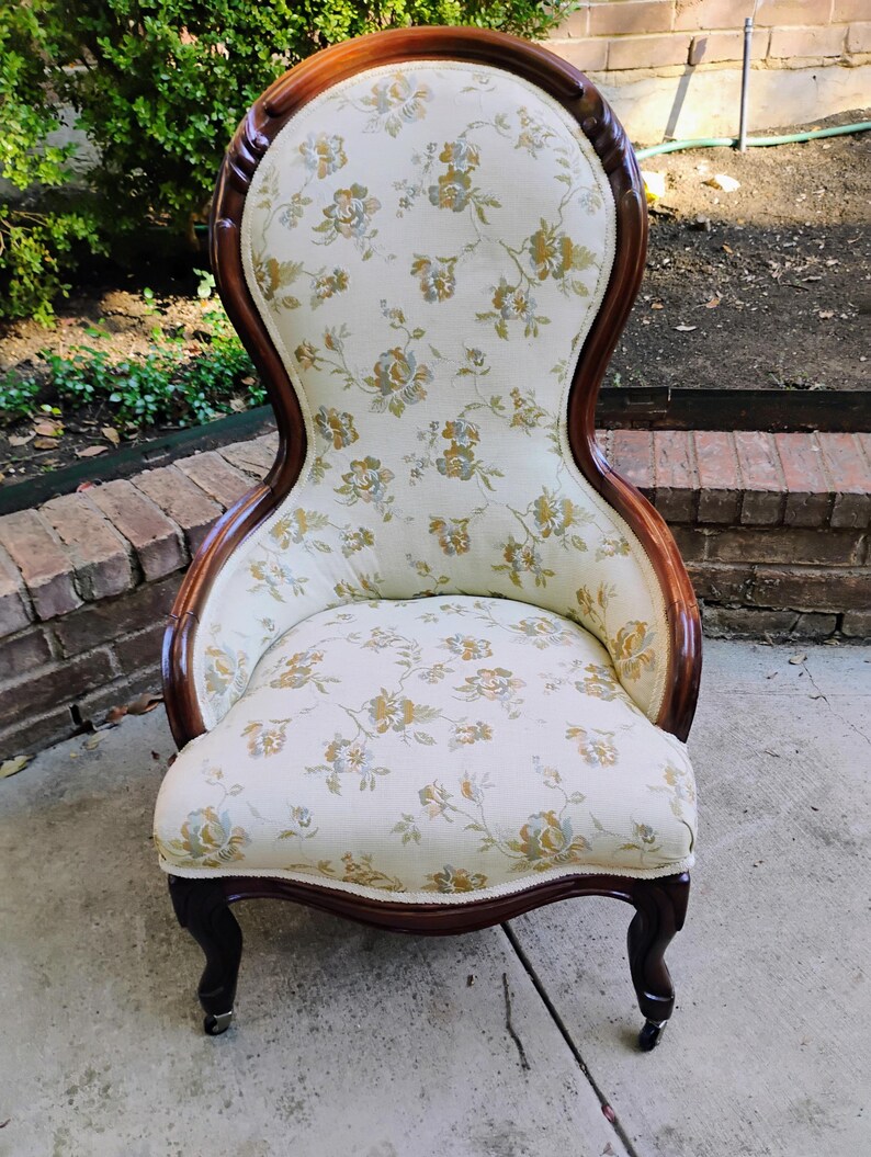 Victorian Style Spoon Back Parlor/lounge Chair - Etsy