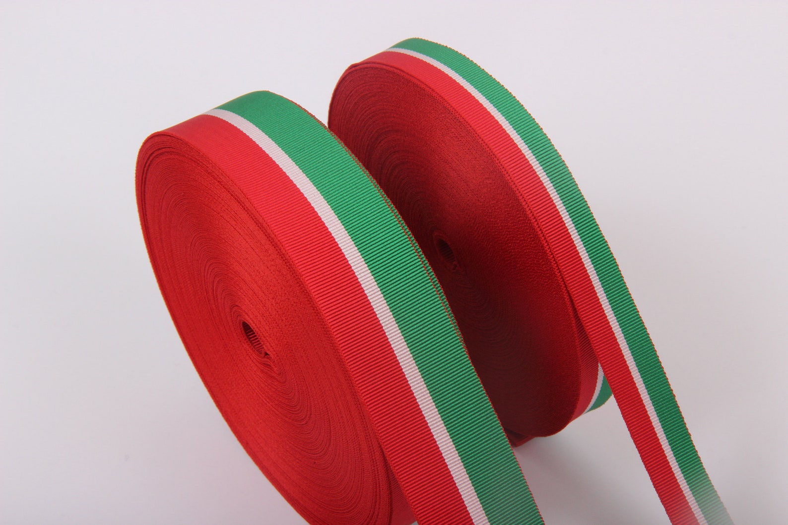 Military Medal Ribbons, Full Size (32 Mm Width) and Miniature (16 Mm ...