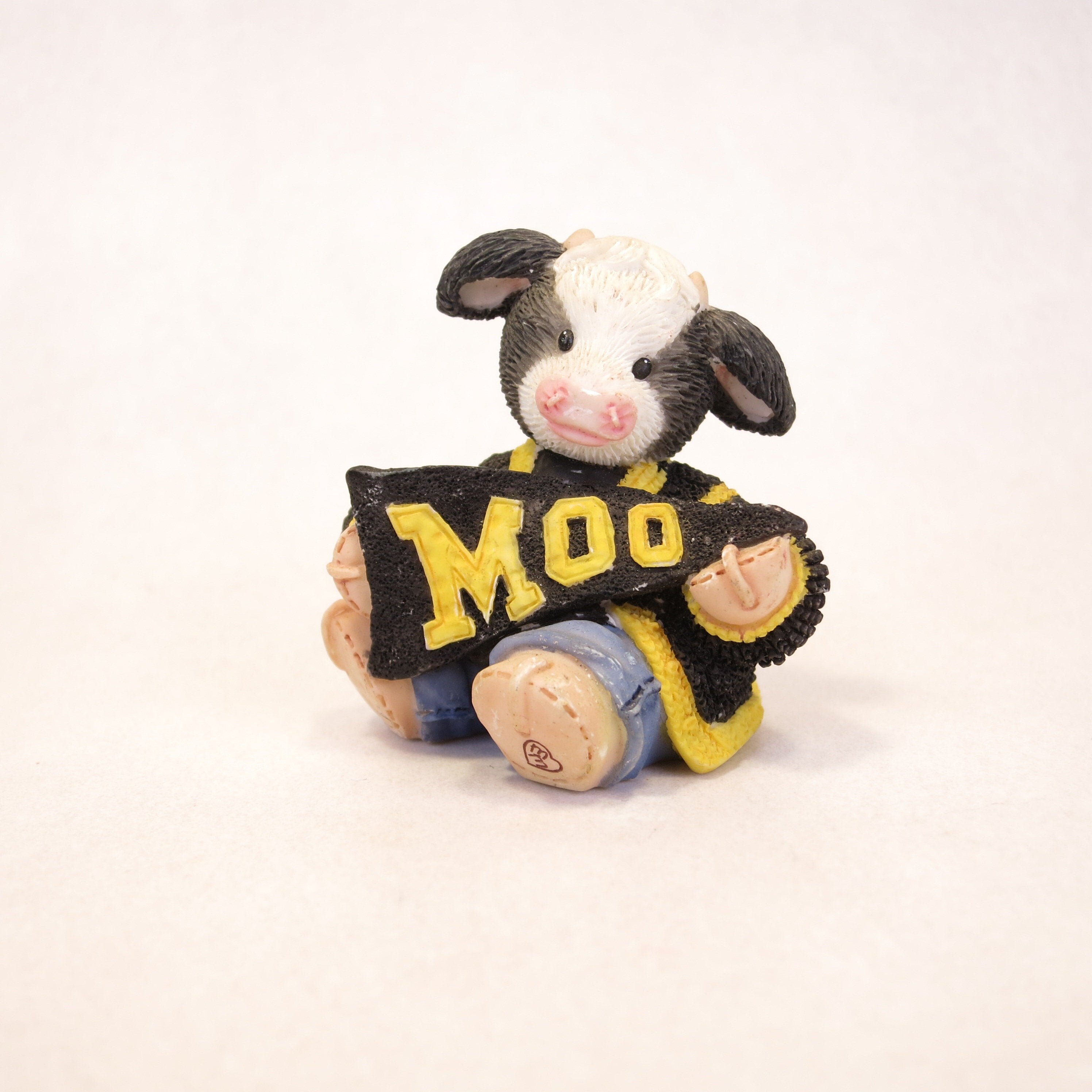 Vintage Mary's Moo Moos 1997 Yellow Black Football Sports Cow