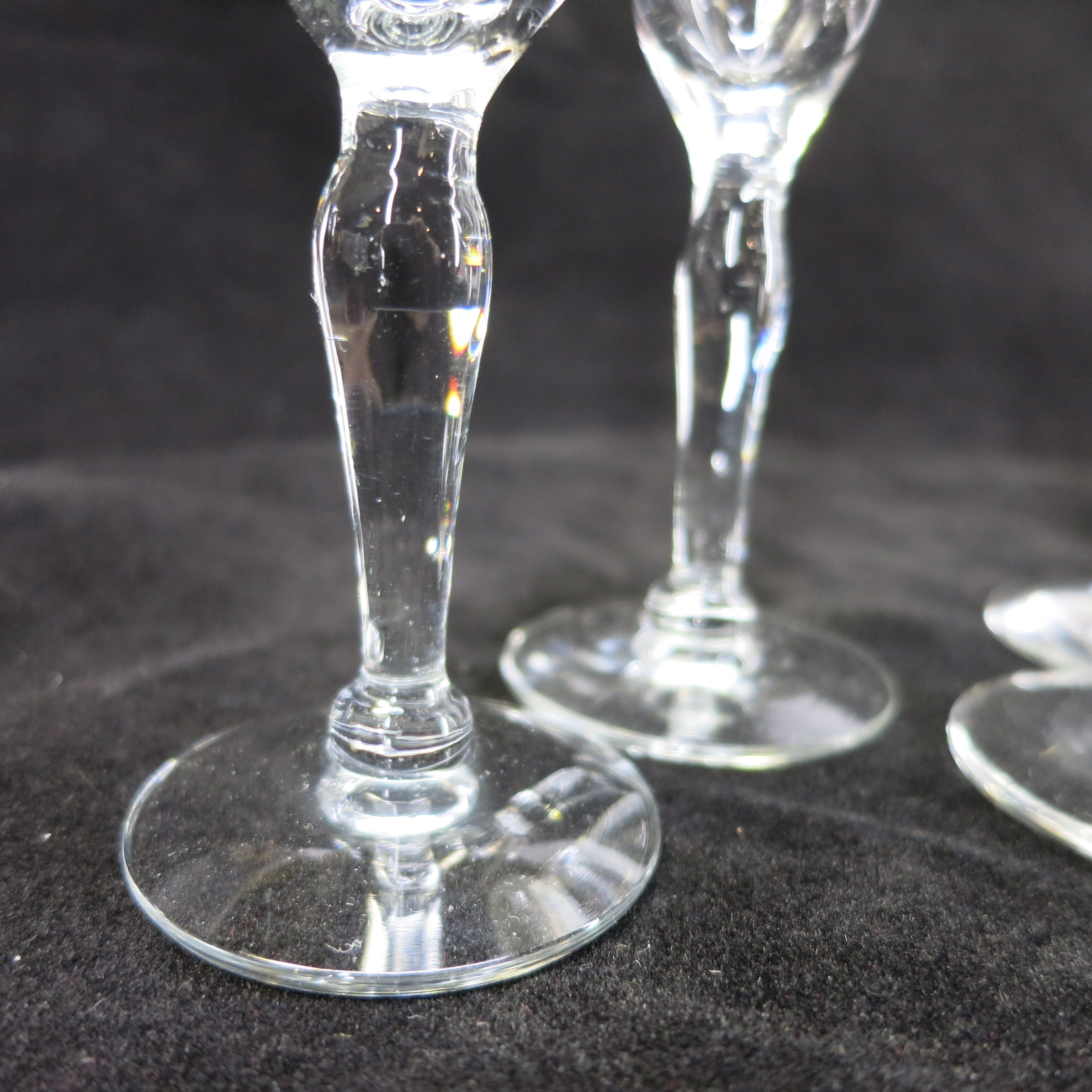 Set Of 4 Hand Blown Vintage Sherry Glasses In Two Sizes 25 Oz Clear Glass