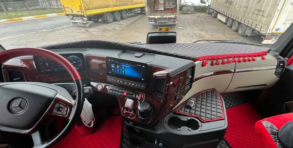 Mercedes Actros Truck Interior