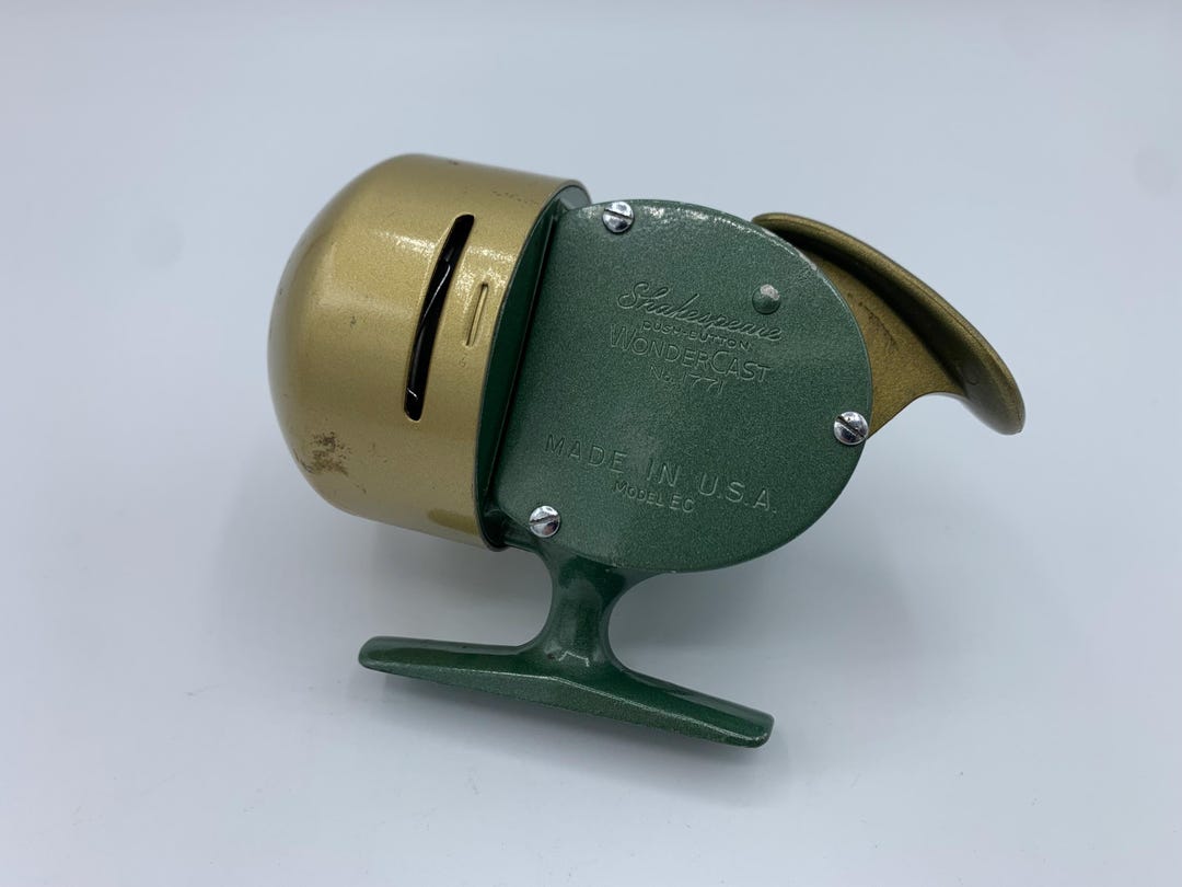 Vintage Shakespeare Wondercast No. 1771 Model EC Spincast Fishing Reel ...
