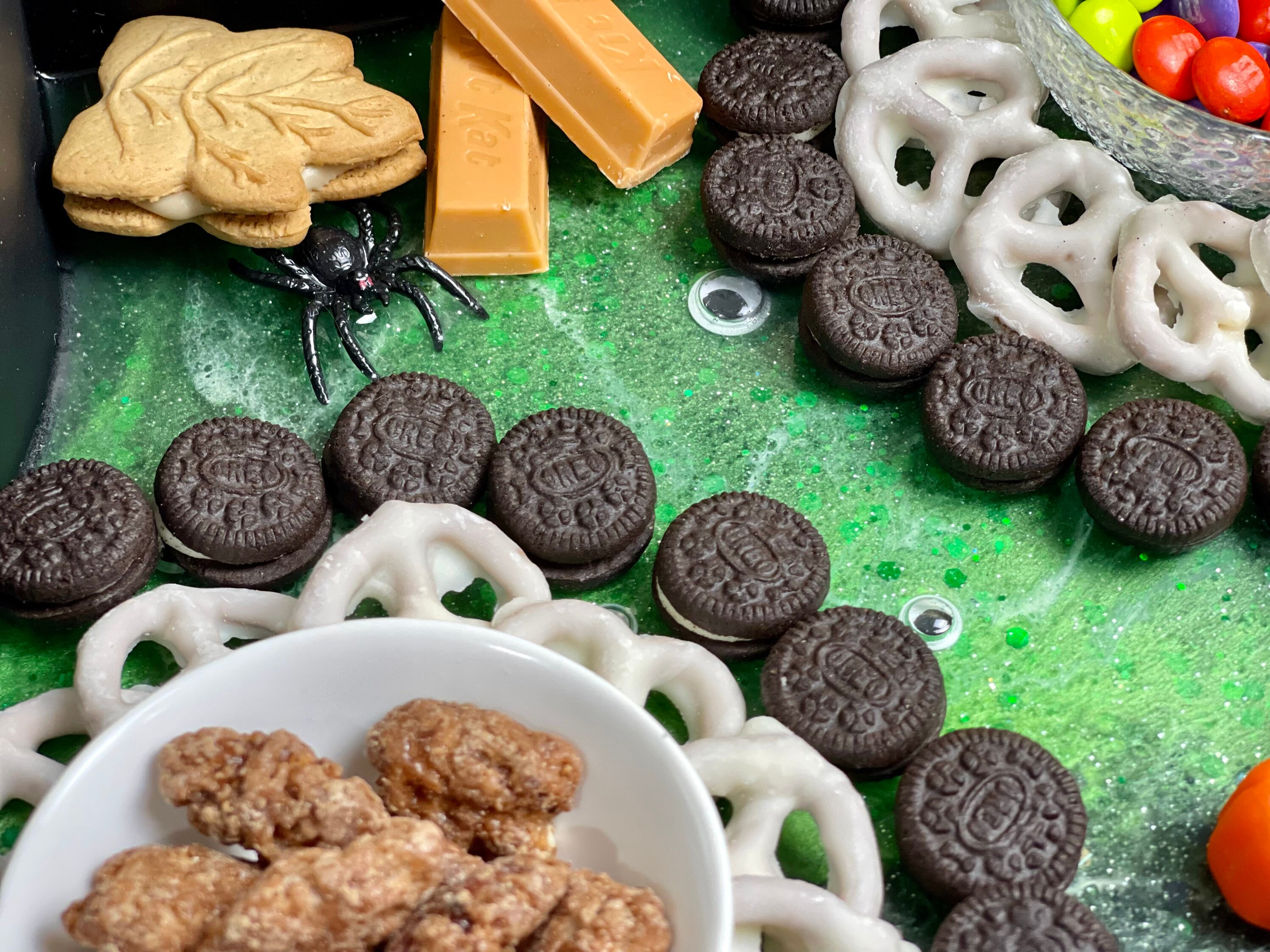 Halloween Spooky Cauldron Tray - Etsy