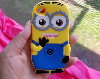 Minion phone case | Etsy