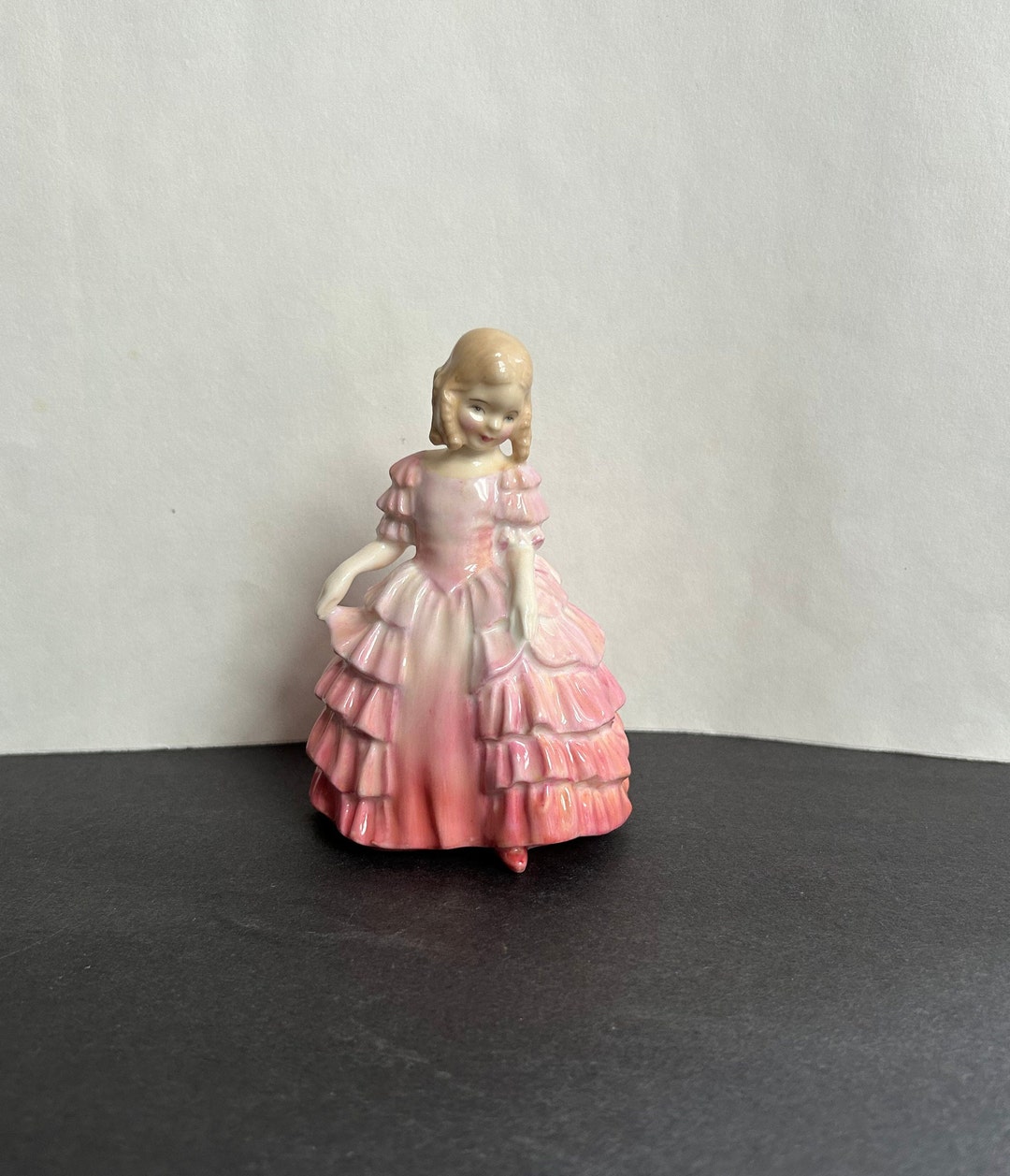 Vintage Royal Doulton rose Figurine HN1368 - Etsy