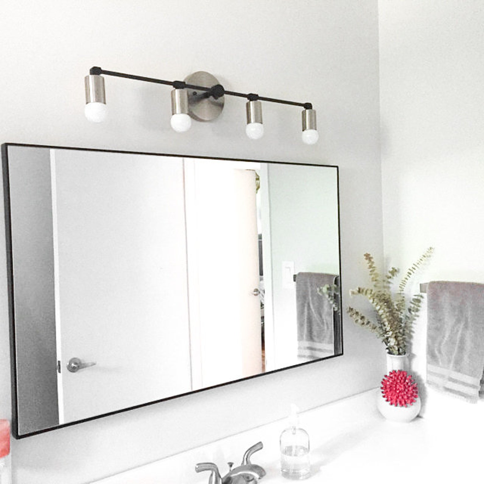 Brass Vanity Lamp Long Vanity Light 4 Bulb Bathroom - Etsy