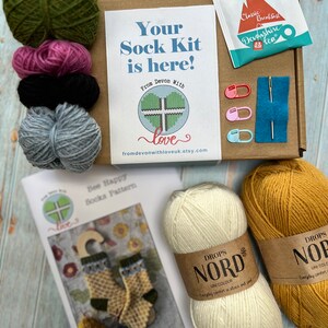 Bee Happy KIT Knitting Craft Kit Knit Your Own Bee Socks, All You Need ...