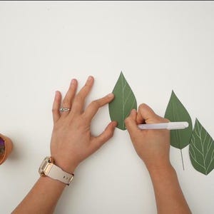 Paper Lilac SVG Template for Cricut & Silhouette | DIY Paper Flowers ...