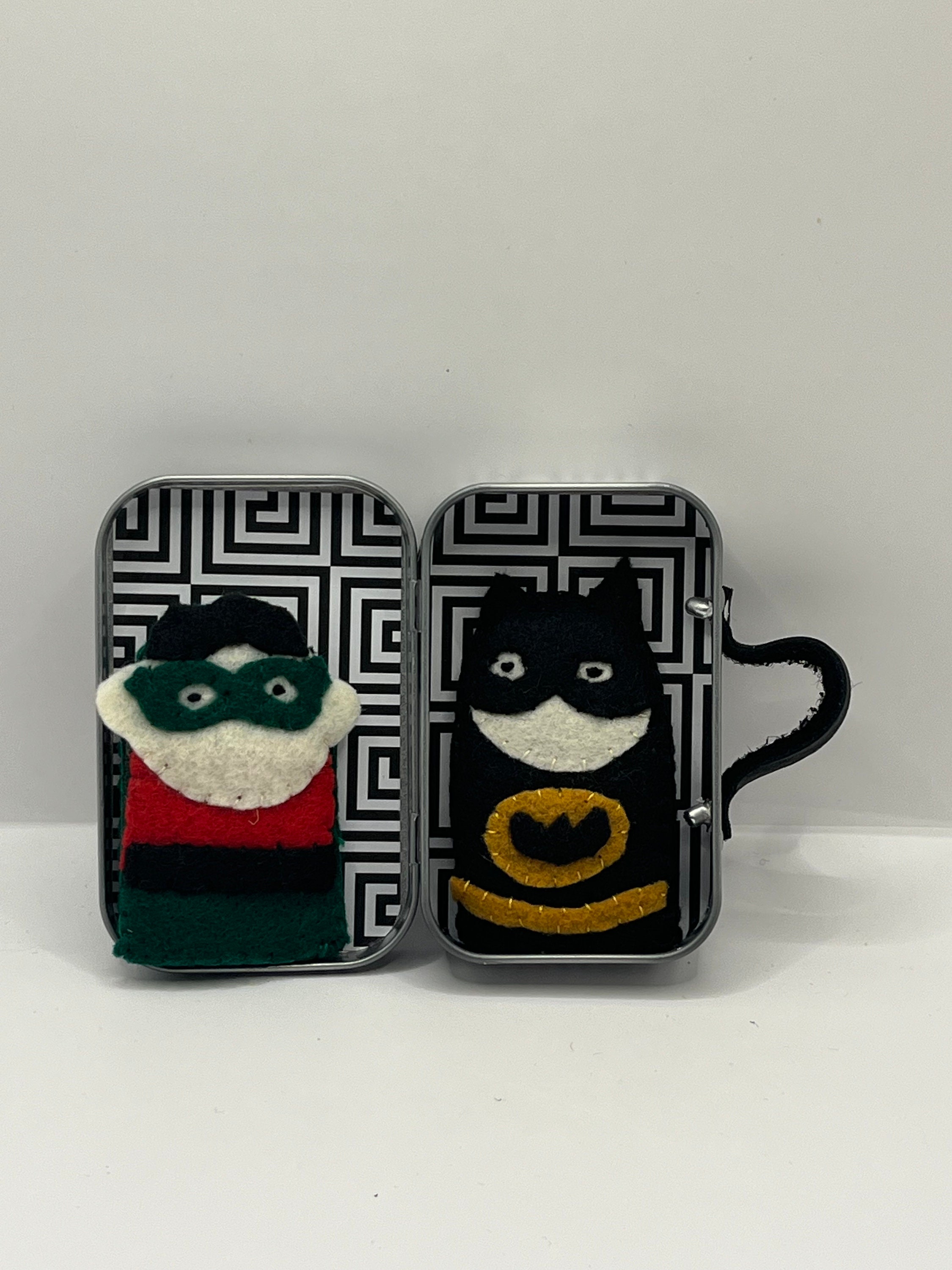 Batman and Robbin Puppets/finger Puppets/ Super Heroes/batman/robin - Etsy