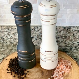 Farmhouse Rustic Distressed 8” Salt Shaker & Pepper Mill Shakers ...