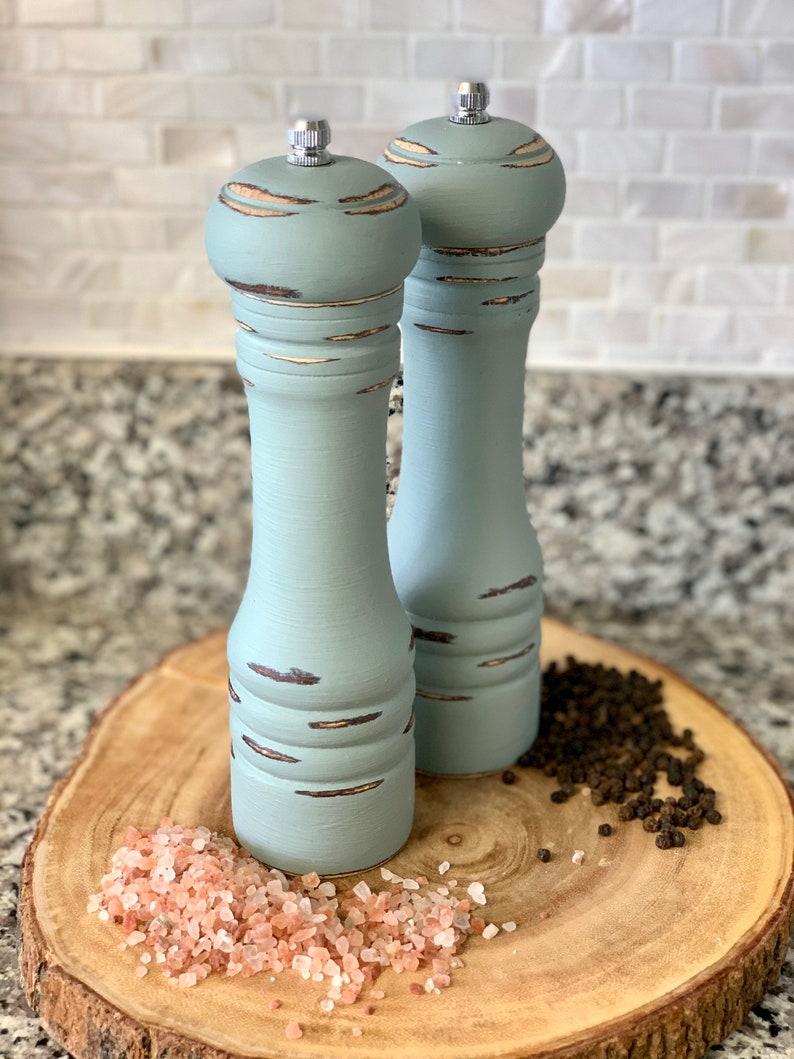Farmhouse Rustic Distressed 8” Salt Shaker & Pepper Mill Shakers ...