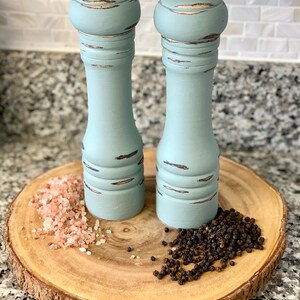 Farmhouse Rustic Distressed 8” Salt Shaker & Pepper Mill Shakers ...