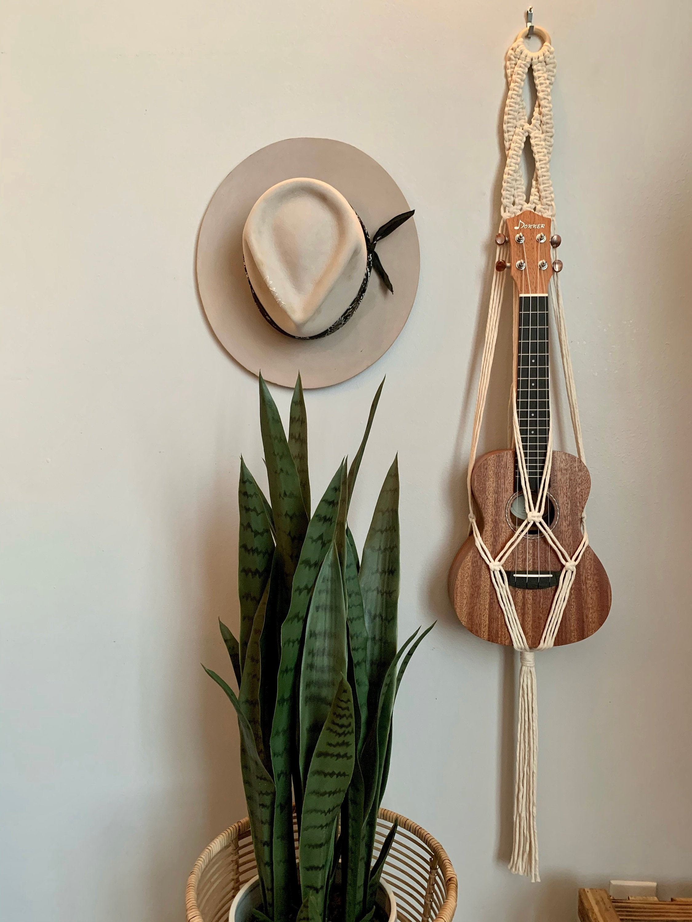Macrame Ukulele Hanger / Boho Decor / Bohemian / Wall Hanging | Etsy