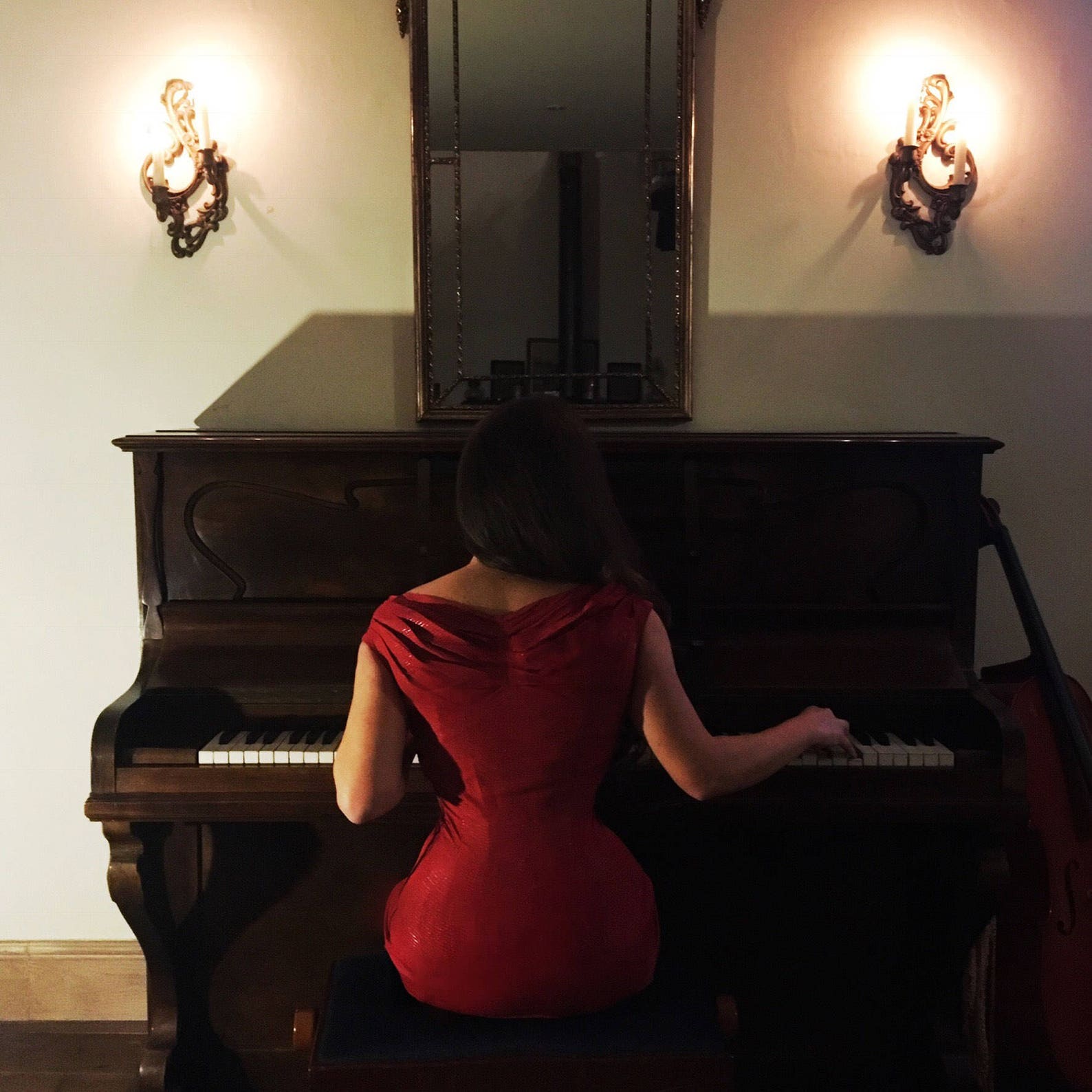 Scarlet 1950s Bombshell Wiggle Dress With Subtle Striped Gold Metallic ...