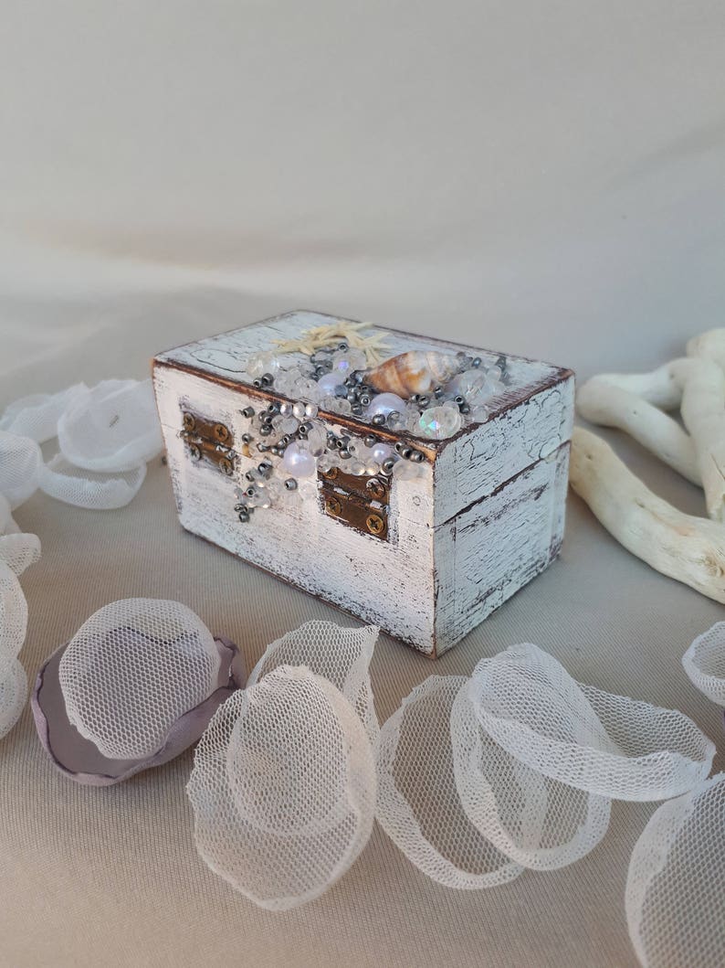 Personalized Wedding Ring Box Elegant Ring Holder Romantic Ring Bearer ...