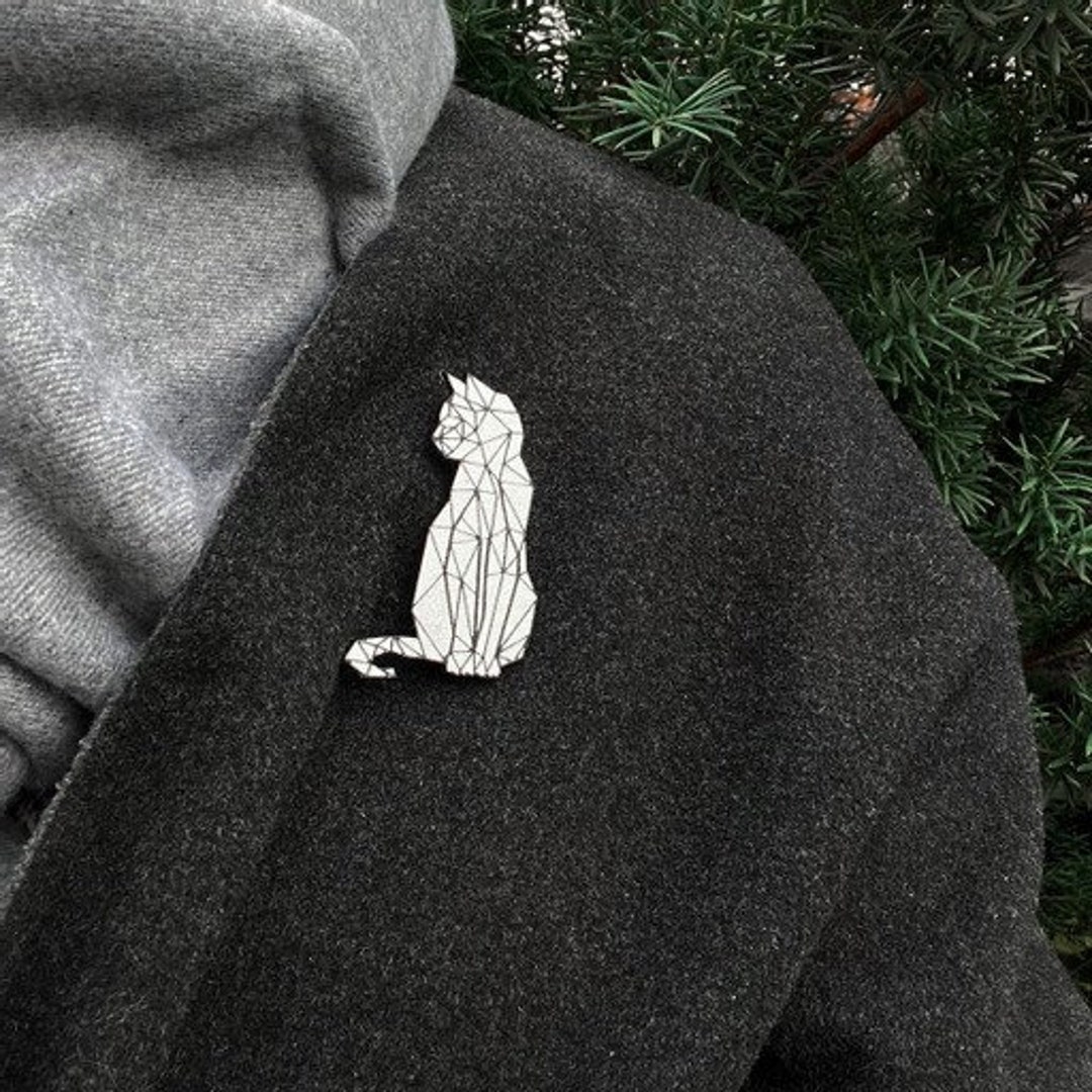 Reflective Geometric Sitting Cat Brooch/pin, Reflector Visible in Dark ...