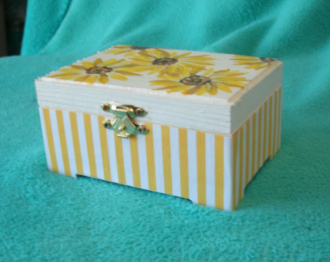 Sunflower Sunshine Box, Mini Gift Box, Small Jewelry Box, Hand-painted ...