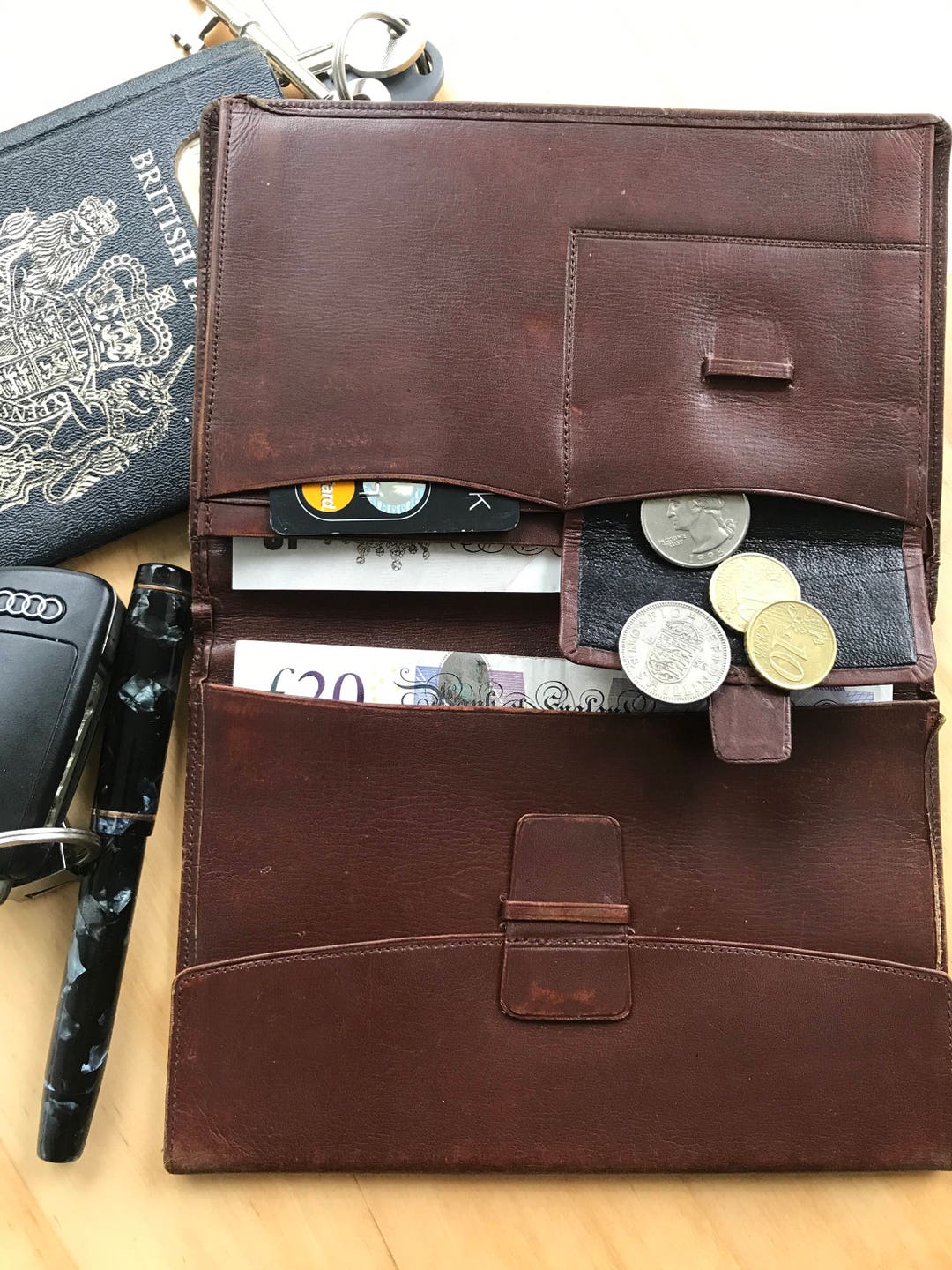 Beautiful Vintage 1950's German Soft Leather Billfold Wallet. Elegant ...