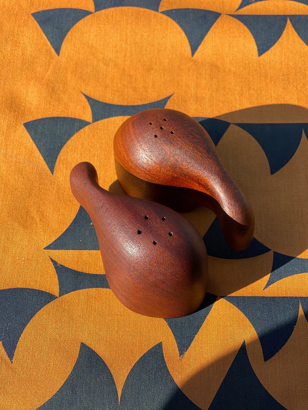 Don Shoemaker | Interlocking Salt & Pepper Shakers - Etsy