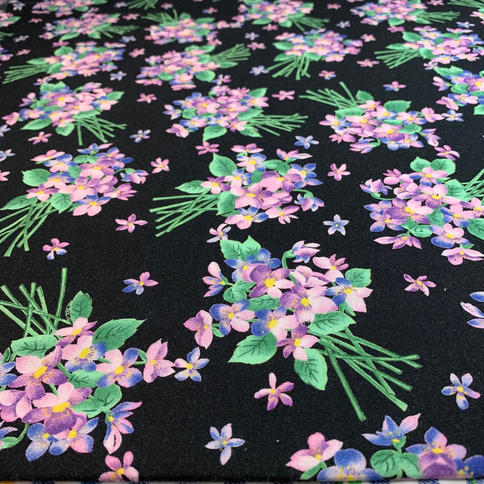 Bouquets of Purple Flowers Floral Fabric by Hi Fashion Fabrics, 100% ...